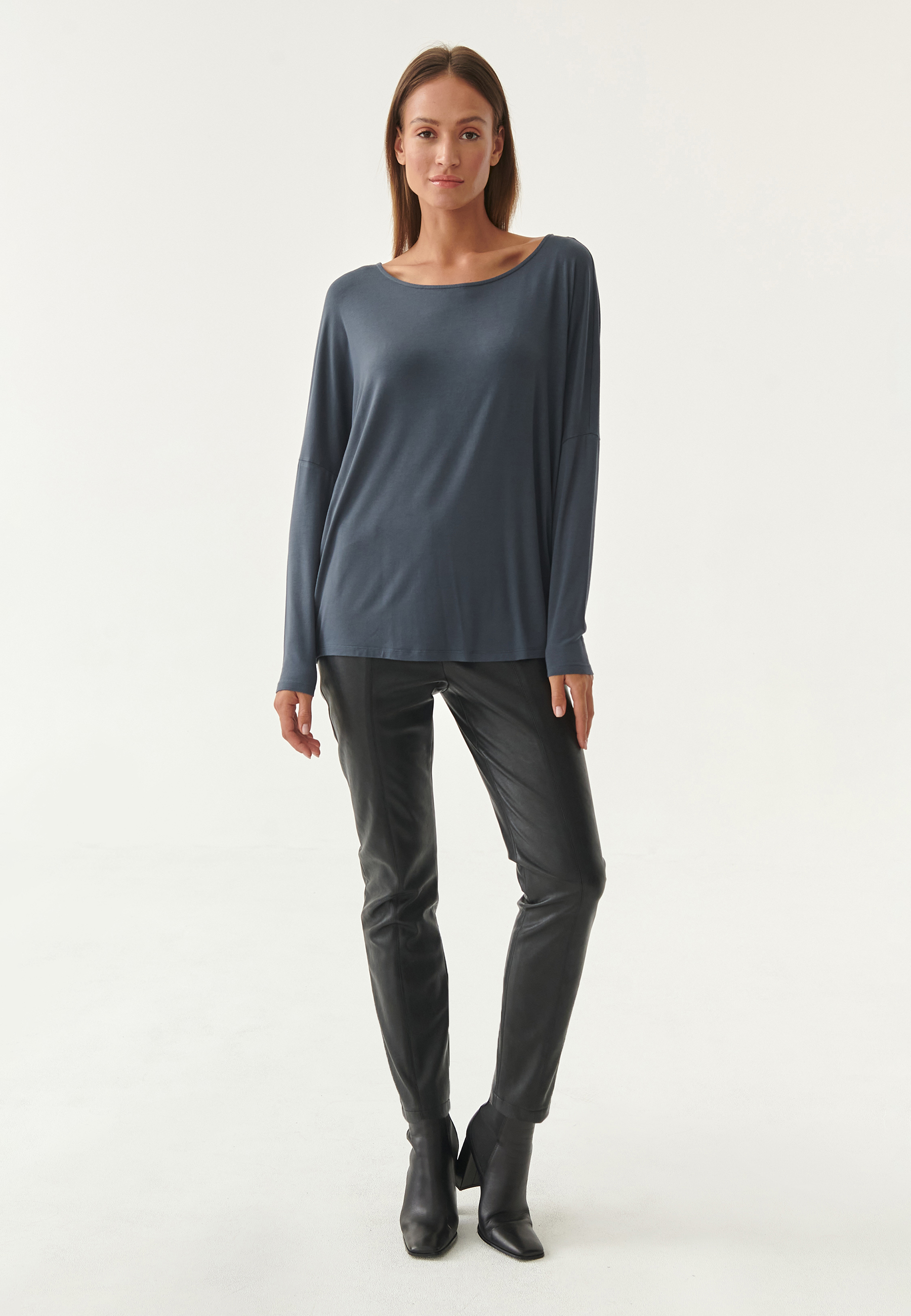 LOOSE-FITTING LADIES' BLOUSE LUBIKO color BLUE